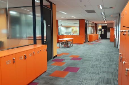 Inside a paradigm shift: Perth's first high rise city school - Learning ...